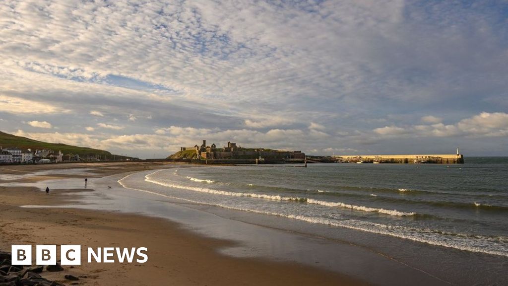 Sewage on western beach caused by tide and wind, Manx Utilities says ...