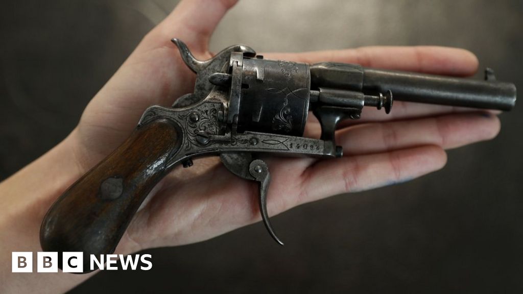 Gun that wounded French poet Rimbaud sold at auction - BBC News