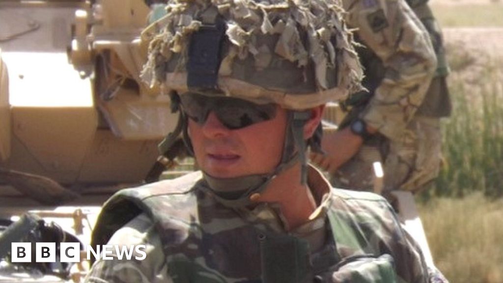 Hull FC: Army veteran amputee takes on rugby league role - BBC News