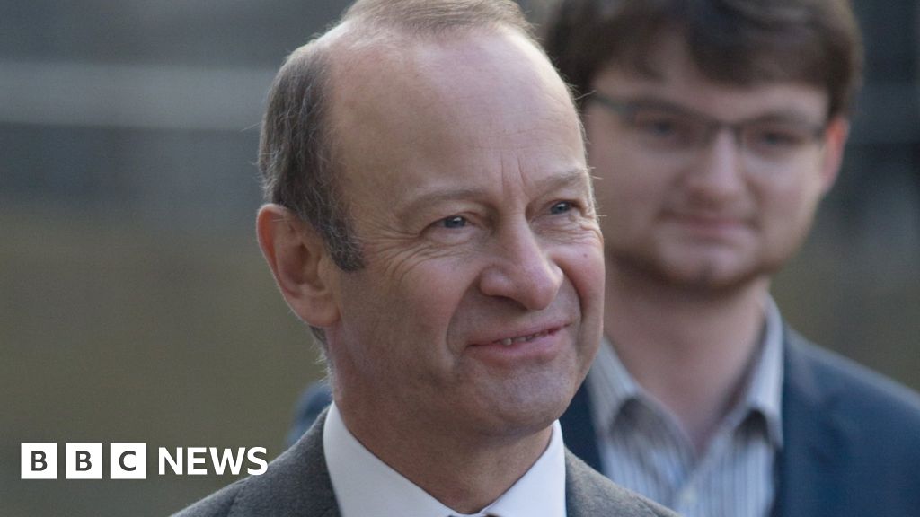 UKIP: Henry Bolton faces make-or-break leadership vote