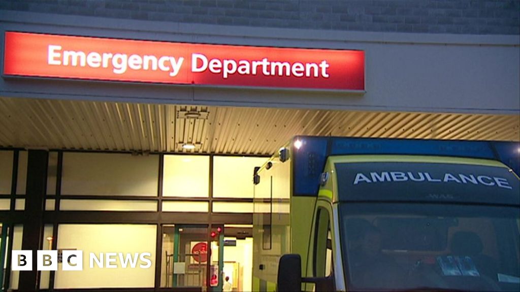 Royal Cornwall Hospital Trust on 'black alert' - BBC News