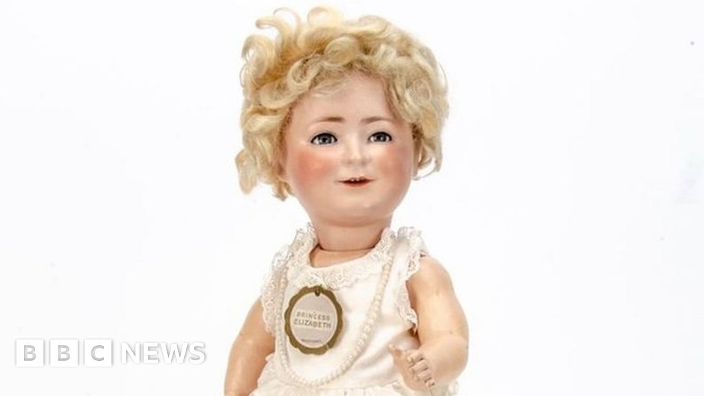 'Chubby' Queen doll among collection sold at auction
