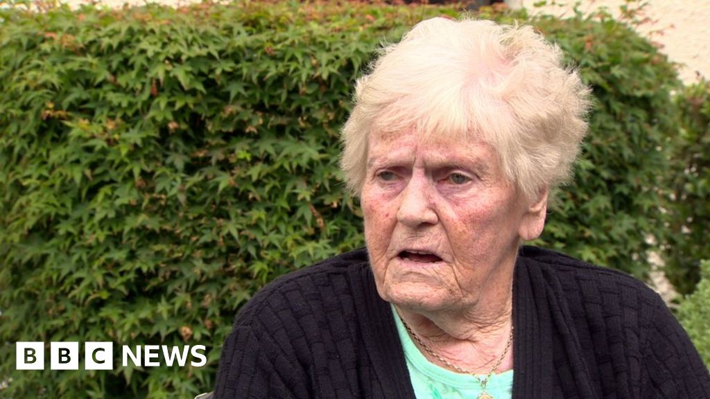 Ballymoney: Model Care Home due to close over 'serious concerns' - BBC News