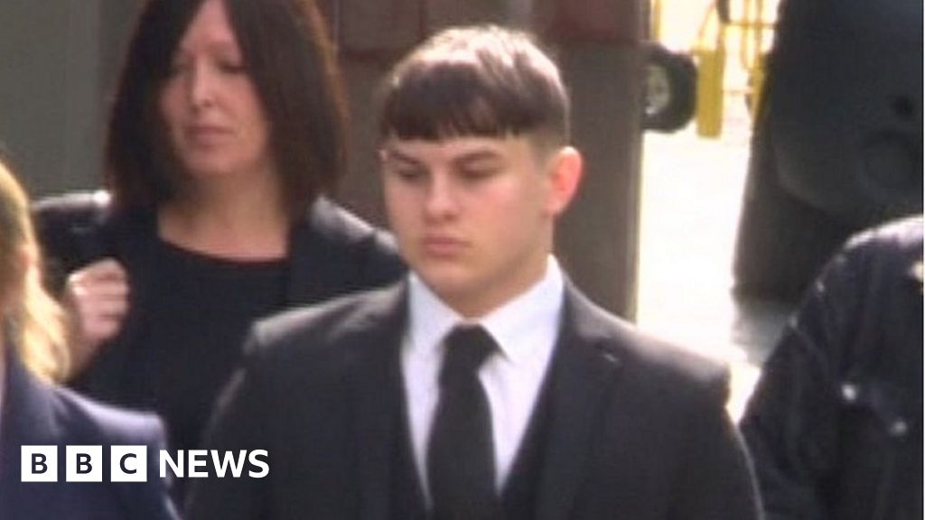 Yousef Makki: Teen who stabbed boy admits handling stolen phone - BBC News