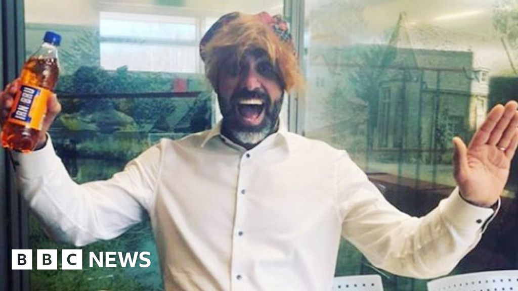 Vodafone sorry over See You Jimmy 'joke' amid Glasgow job cuts - BBC News