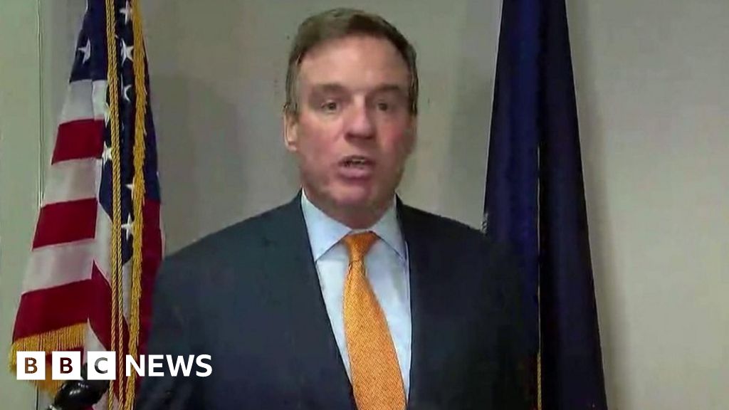 US senator 'deeply disappointed' by Twitter briefing - BBC News