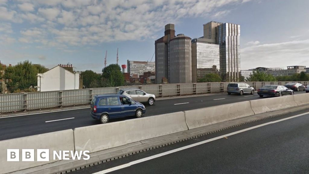 Hundreds of road bridges in Britain deemed 'inadequate' - BBC News