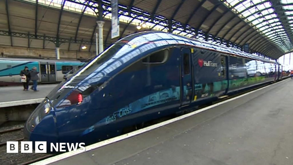 New £60m Hull trains aim to improve punctuality - BBC News