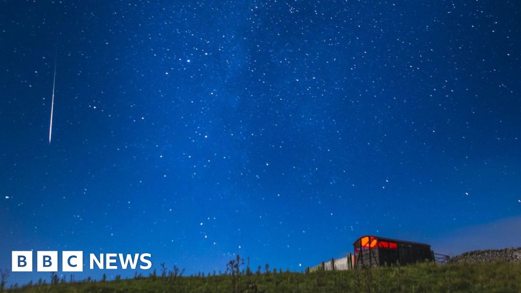 Meteor shower sparks ship on fire alert off Caithness - BBC News