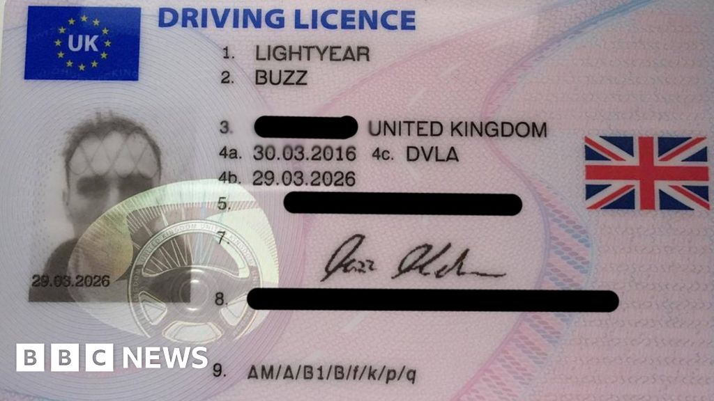 Buzz Lightyear wins battle over driving licence - BBC News