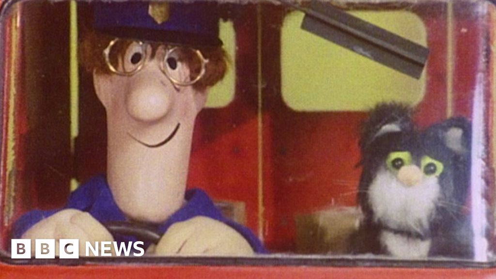 Ken Barrie: Postman Pat voice actor dies - BBC News