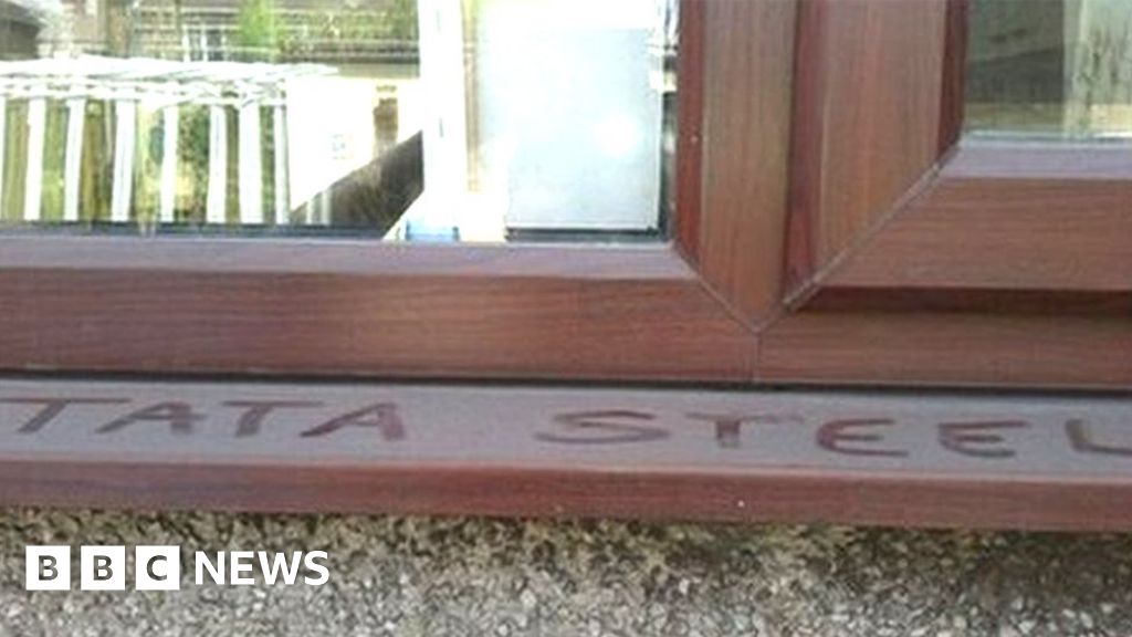 Tata Steel Port Talbot dust 'to be cut by three-quarters' - BBC News