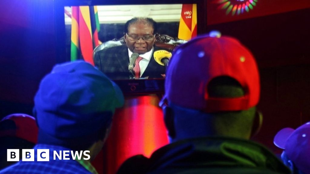 News Daily: Mugabe deadline and Charles Manson dies - BBC News