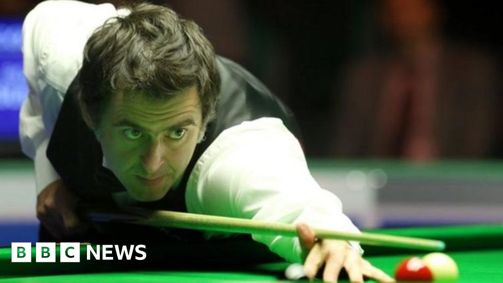 'Numpties' sparked Robertson's anger at NI Open snooker event - BBC News