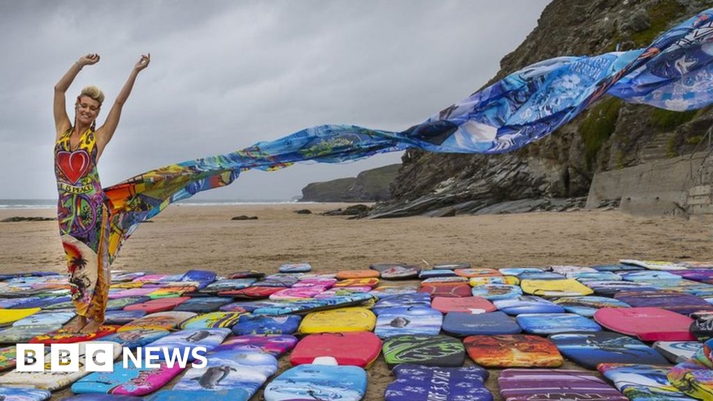 'Wave of Waste': Body board dress highlights pollution