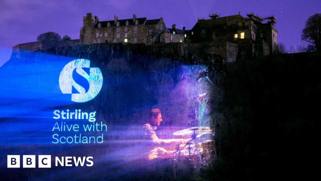 'New spirit of Stirling' projected at campaign launch - BBC News