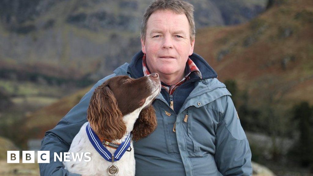 Max the Miracle Dog's final hours described by owner - BBC News