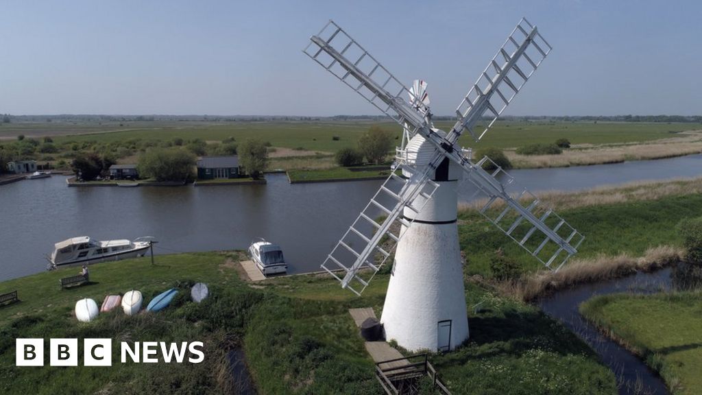 The Broads: 'Urgent action needed' over rising sea levels