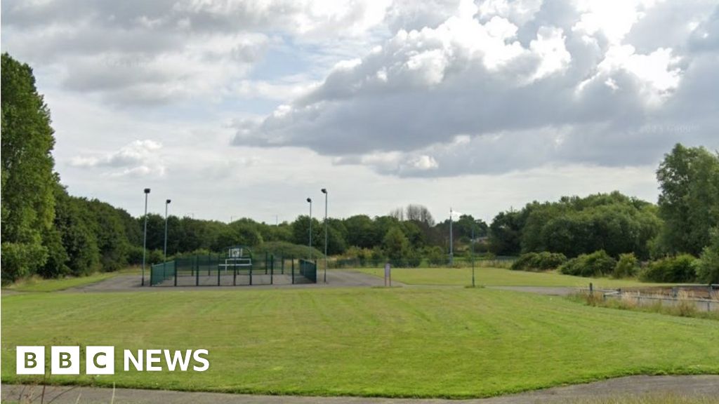 Middlesbrough kids play park plans rejected due to fear of crime - BBC News