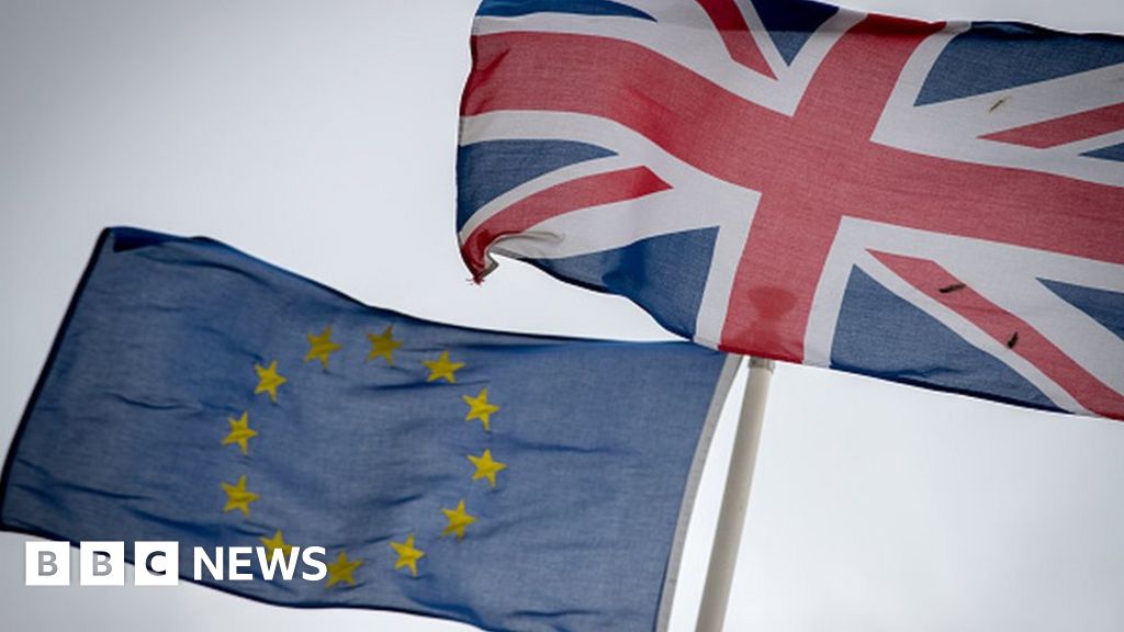 Post-Brexit trade deals 'to create 400,000 jobs' - BBC News