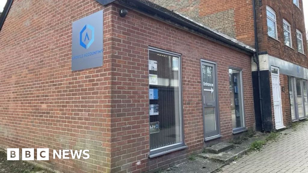 Apostle Accounting: Tax rebate scandal firm set to fold - BBC News