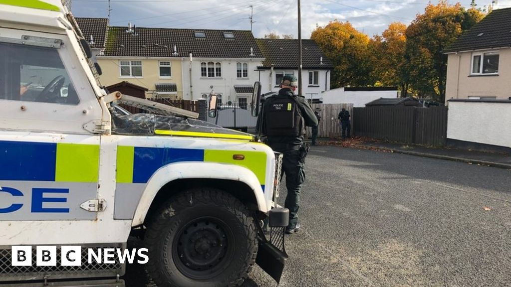 Londonderry: Police increase patrols following attacks