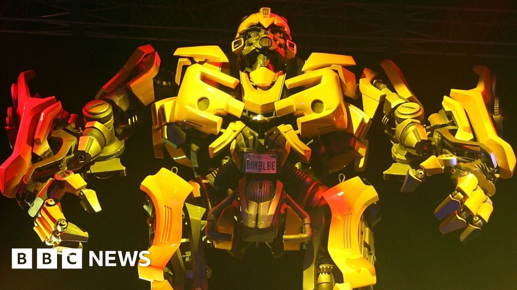 Transformers' Skye scenes no longer in disguise - BBC News