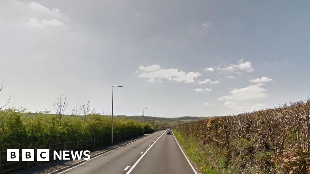 Two airlifted to hospital after A477 crash in Carmarthenshire - BBC News