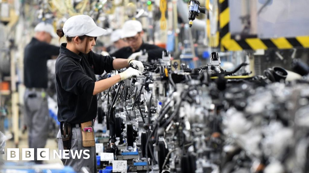 Japanese unemployment rate hits two-decade low - BBC News