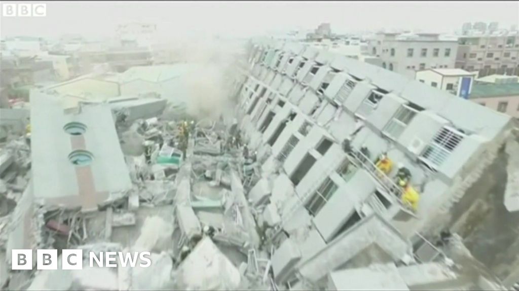 How to help people cope following a natural disaster - BBC News