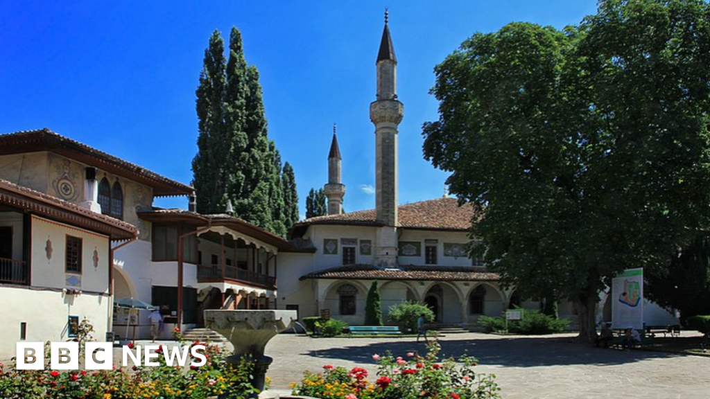 Ukraine to broadcast to Crimean Tatars