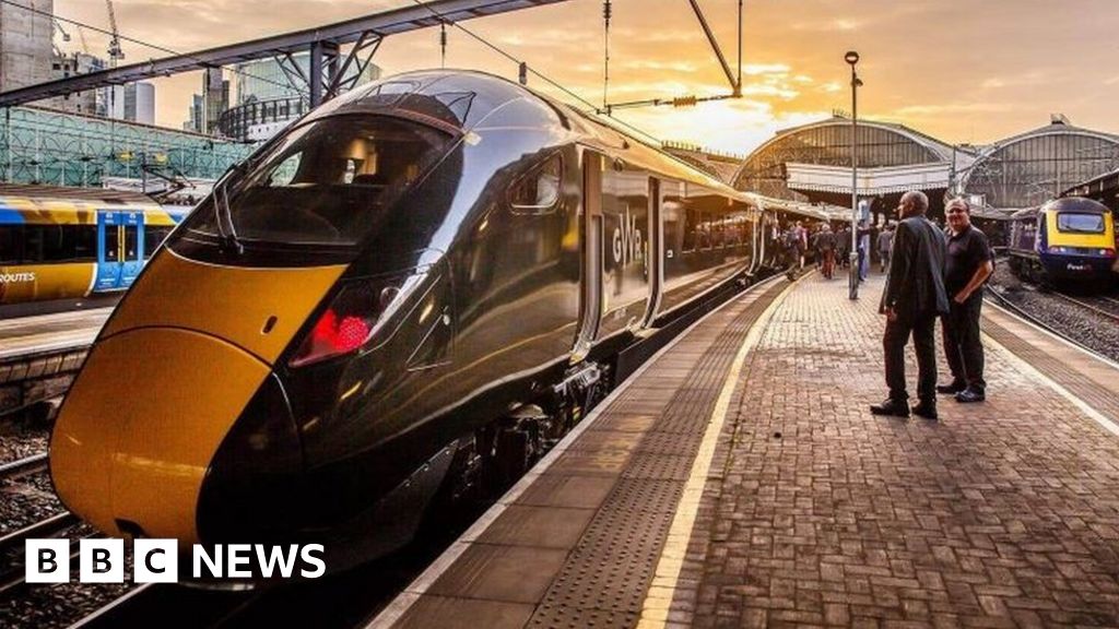 New GWR trains enter service after electrification - BBC News