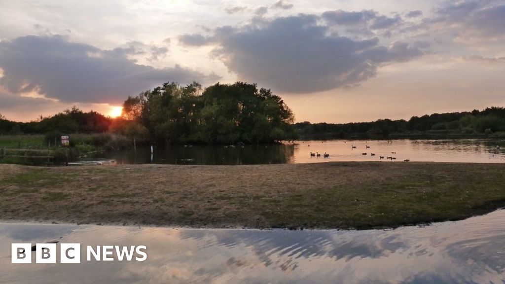 Hart in Hampshire 'best place to live in UK' - BBC News