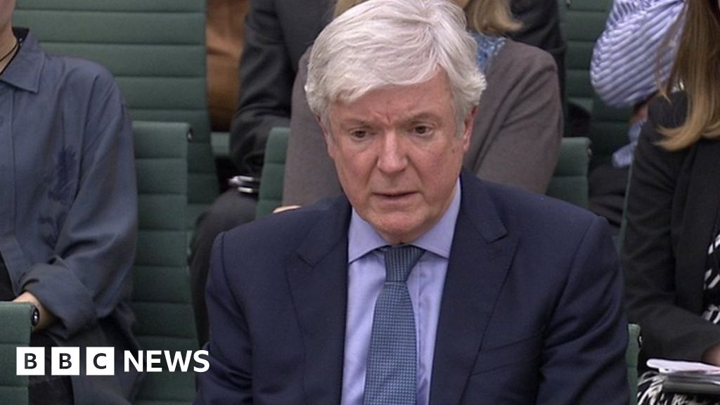 Tony Hall admits 'management failings'