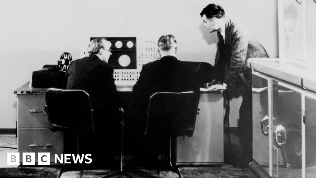 Listening to the music of Turing's computer - BBC News