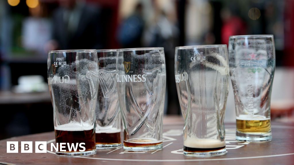 Basildon bars targeted in 'sophisticated' licensing scam