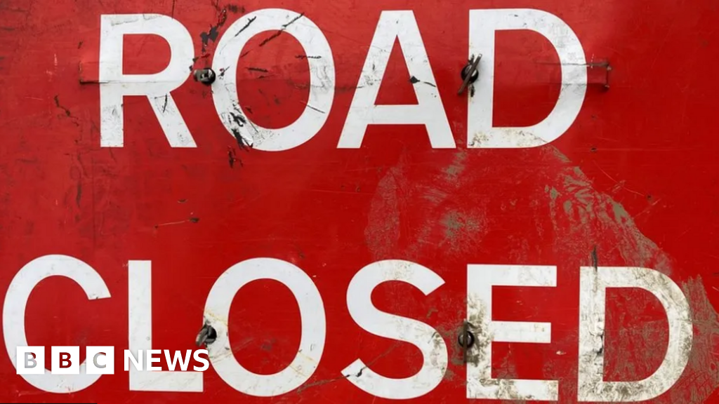 A43 reopens after multi-vehicle crash near Brackley and Towcester - BBC ...