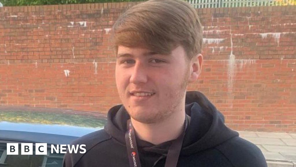 Murder probe launched after death at Aintree industrial estate - BBC News