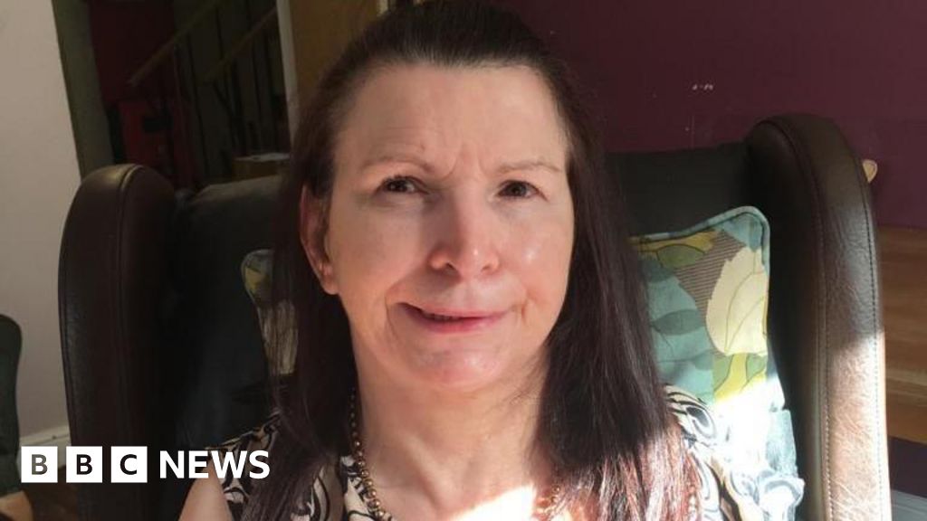 Leicester: Care home 'neglect' led to death of grandmother