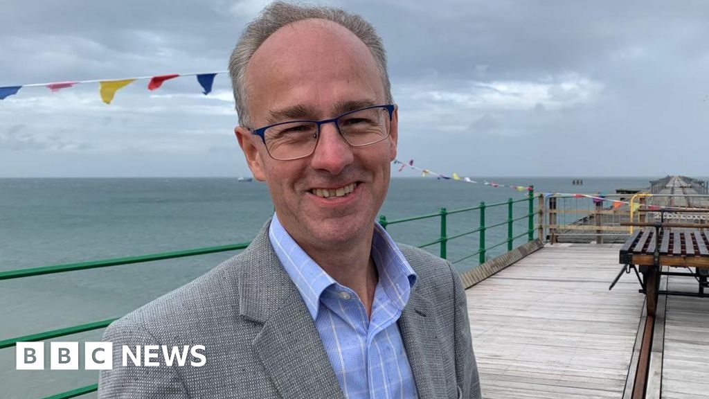 Former Isle of Man infrastructure minister Tim Baker dies