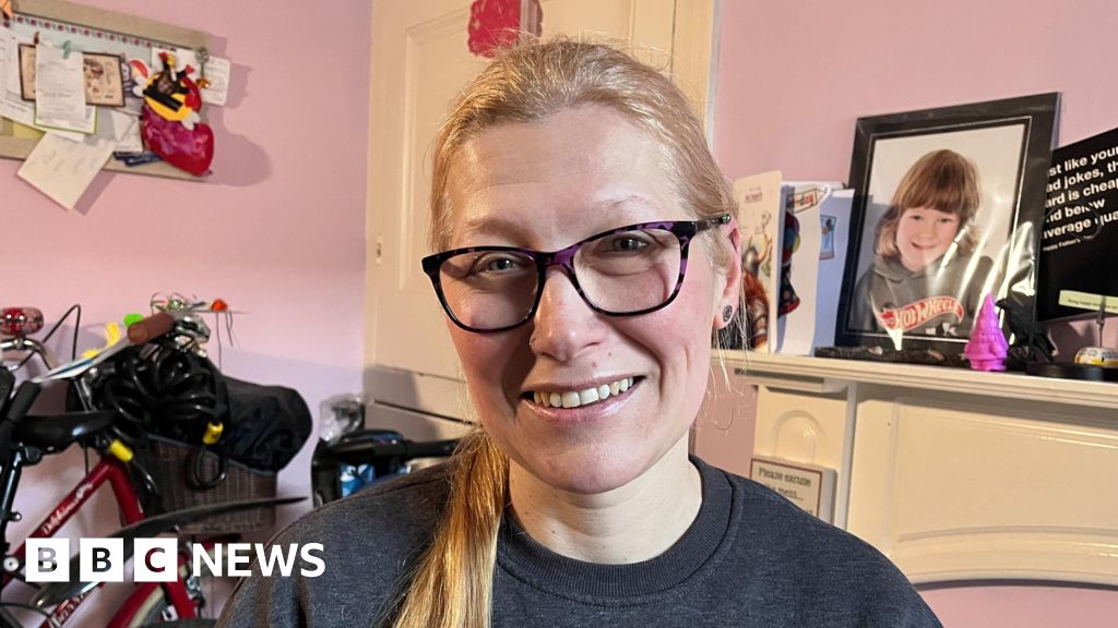 Search for childcare space is 'mission impossible', says mum