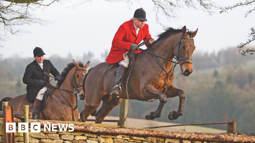 Riding enthusiast died after fall from horse in Gloucestershire ...