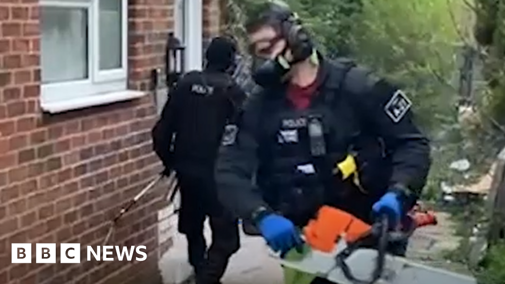 Four arrested after drugs raids across Stoke-on-Trent - BBC News