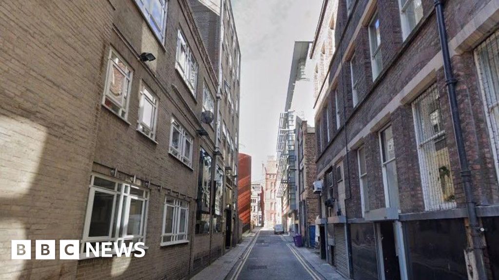 Liverpool: Man in critical condition after city centre assault - BBC News