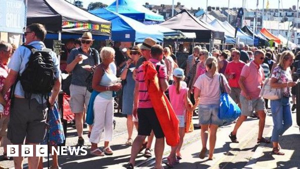 Dorset Seafood Festival reverts to free entry at Weymouth Harbour