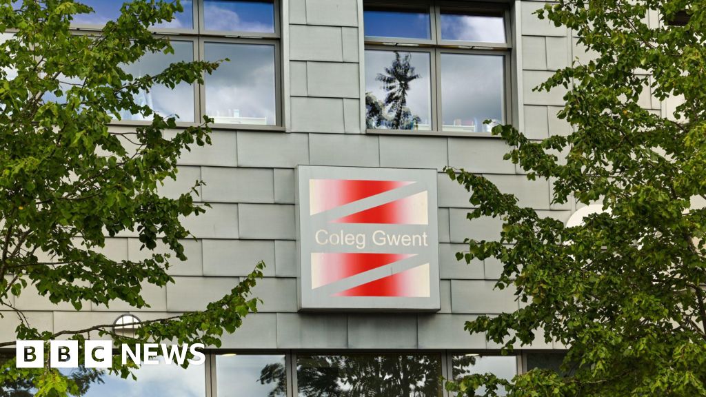 Coleg Gwent lecturer gets suspended jail term for sexual images - BBC News