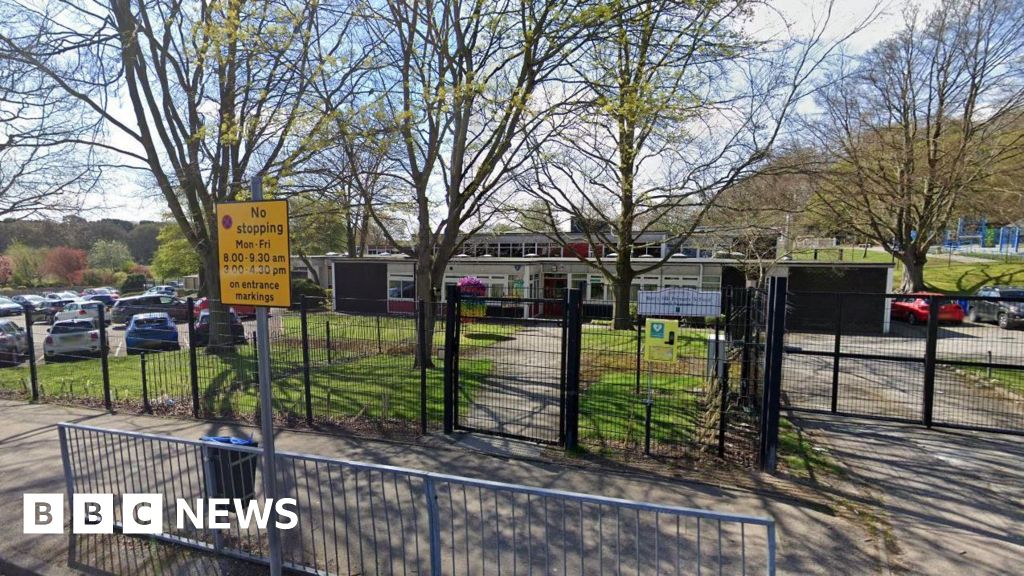 Nottinghamshire schools to benefit from £8.6m council investment - BBC News