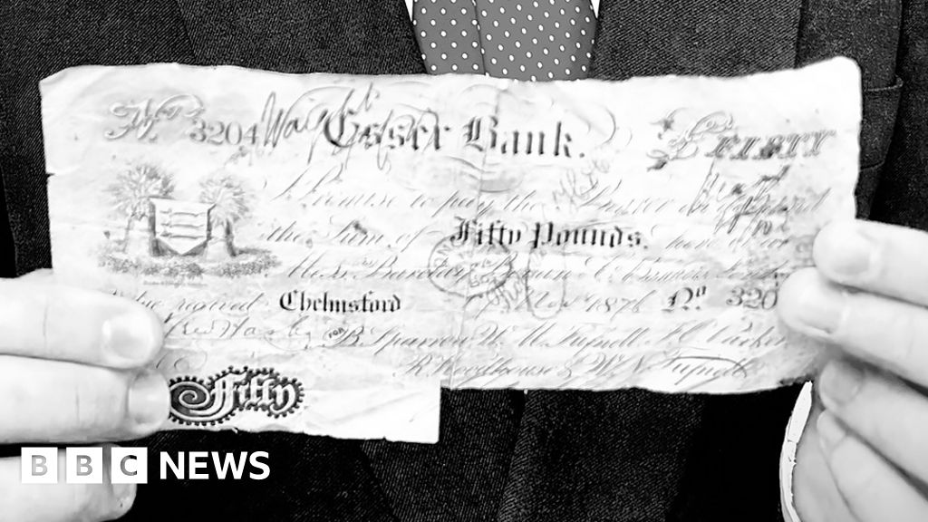 Norfolk schoolboy finds rare 150-year-old bank note - BBC News