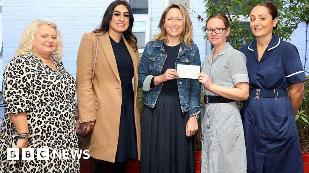 Wolverhampton school raises money for New Cross Hospital - BBC News