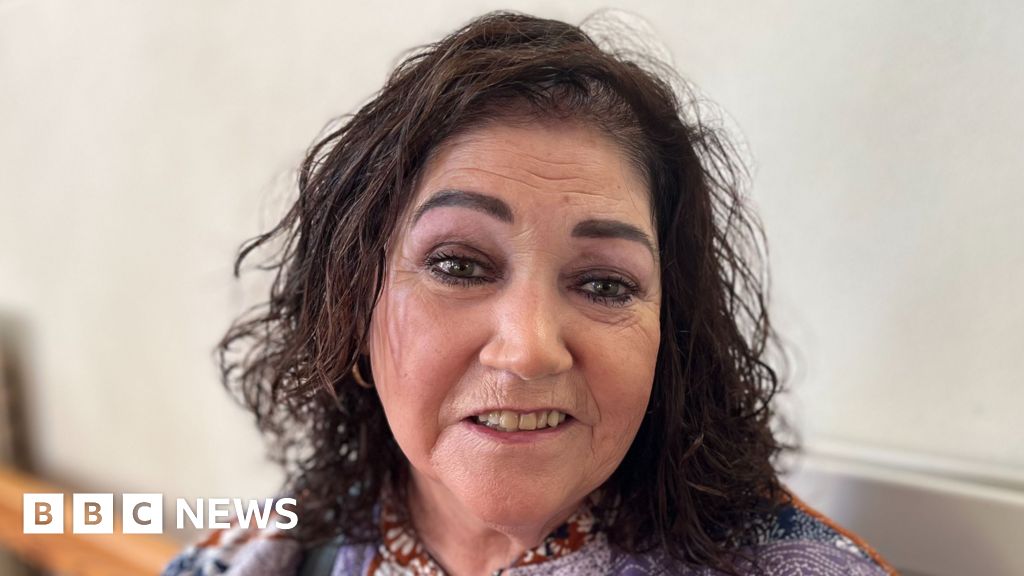 St Bernadette: 'An honour' to host relics, say parishioners - BBC News